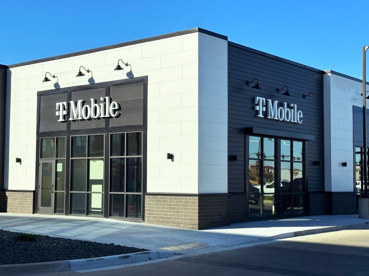 Outdoor Signage – Hofer Signs